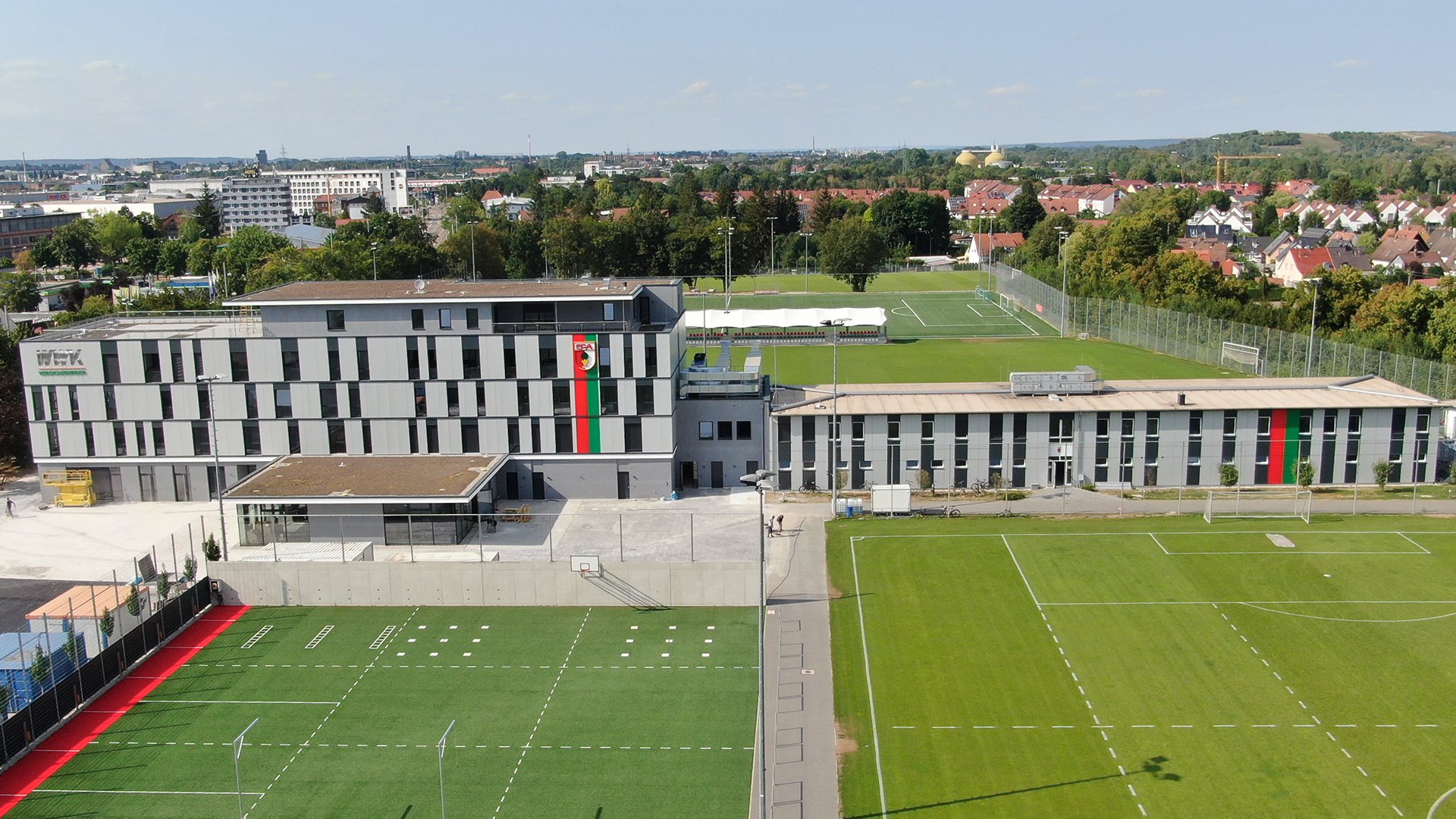 Mitglieder haben entschieden: Internat heißt Paul-Renz-Akademie | FC ...