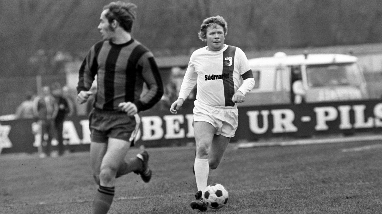 Zum zehnten Todestag: Die Karriere des Helmut Haller | FC Augsburg