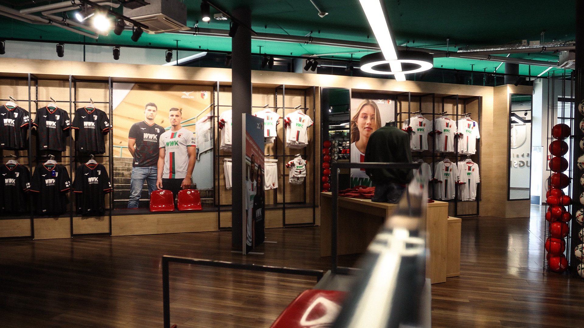 Fanshop an der WWK ARENA am Montag geschlossen | FC Augsburg