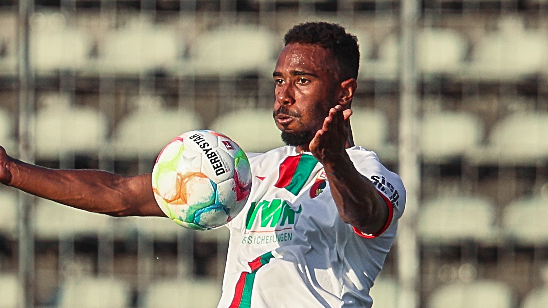 Noah Sarenren Bazee schließt sich Arminia Bielefeld an | FC Augsburg