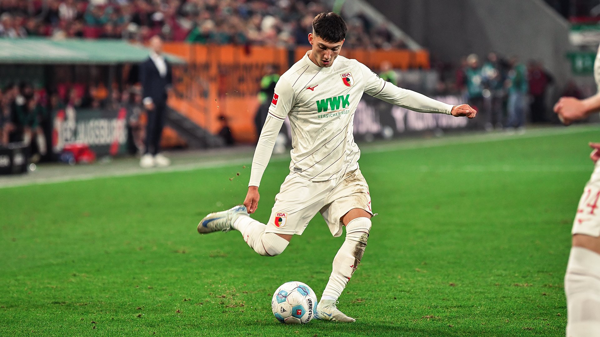 Kabadayi undergoes meniscus operation | FC Augsburg