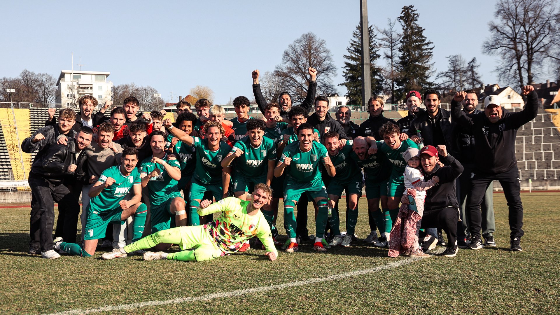 Spektakel in der Rosenau: U23 schlägt Nürnberg 5:4! | FC Augsburg